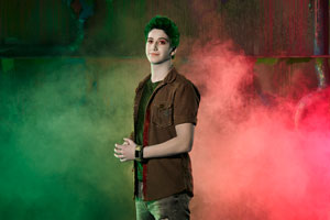 What actor plays the role of Zed?